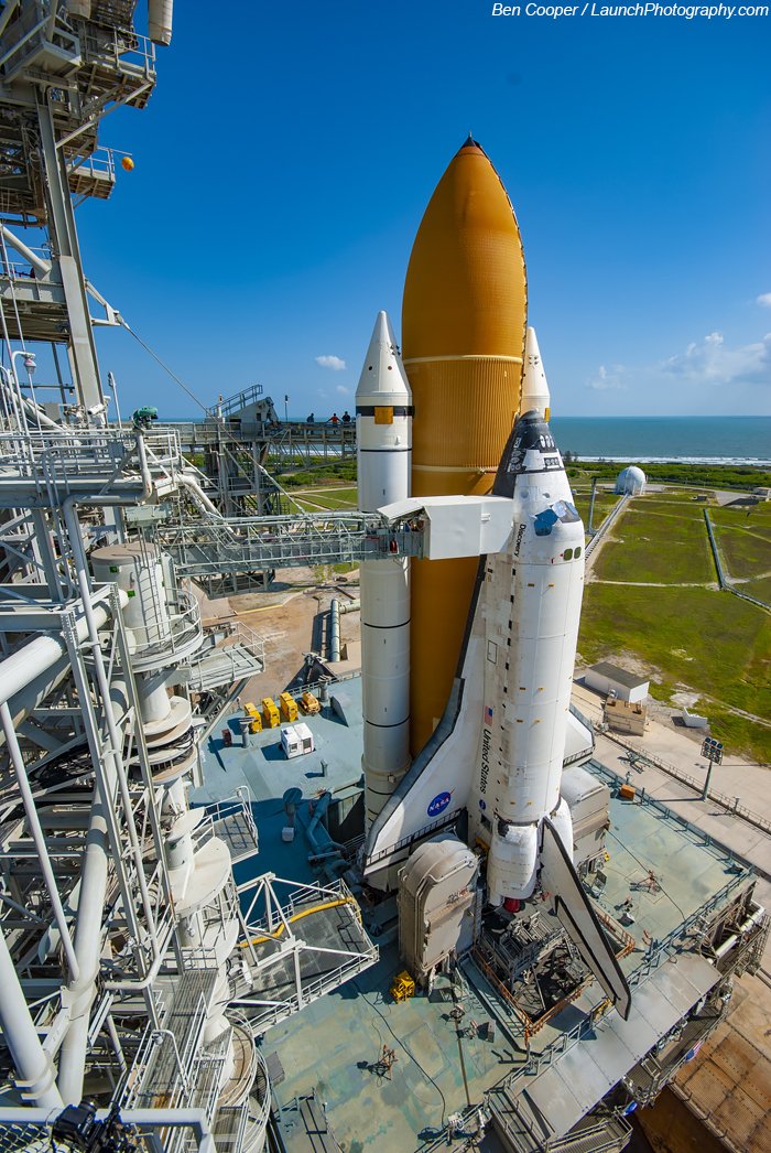 STS-133 Discovery final launch photos