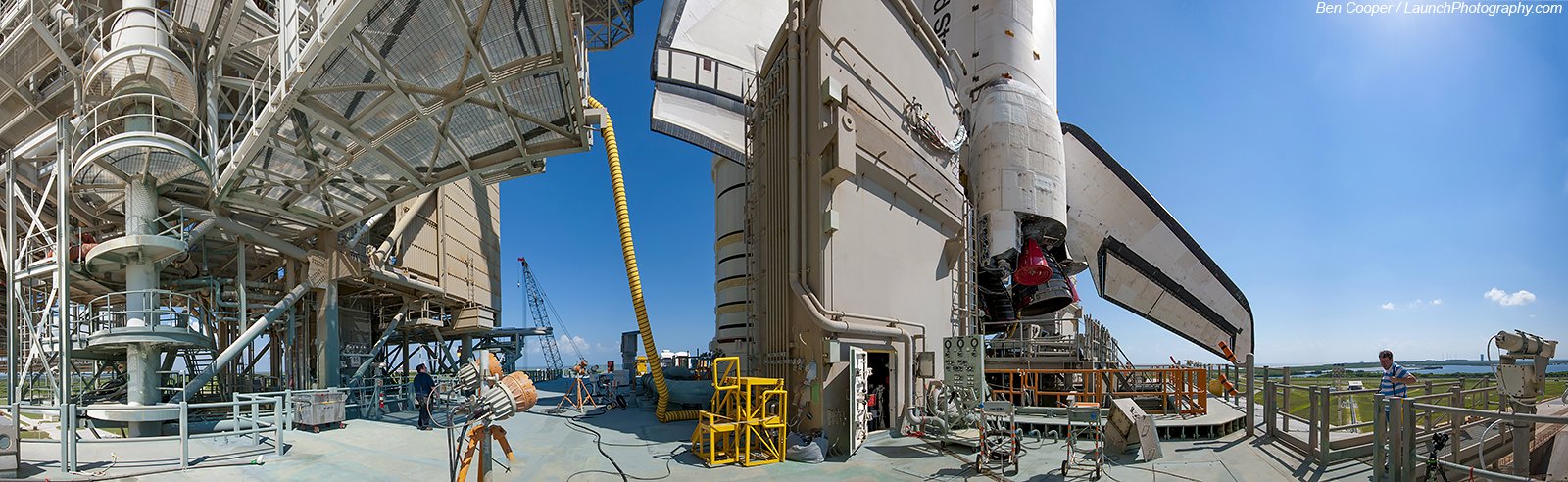 STS-133 Discovery final launch photos