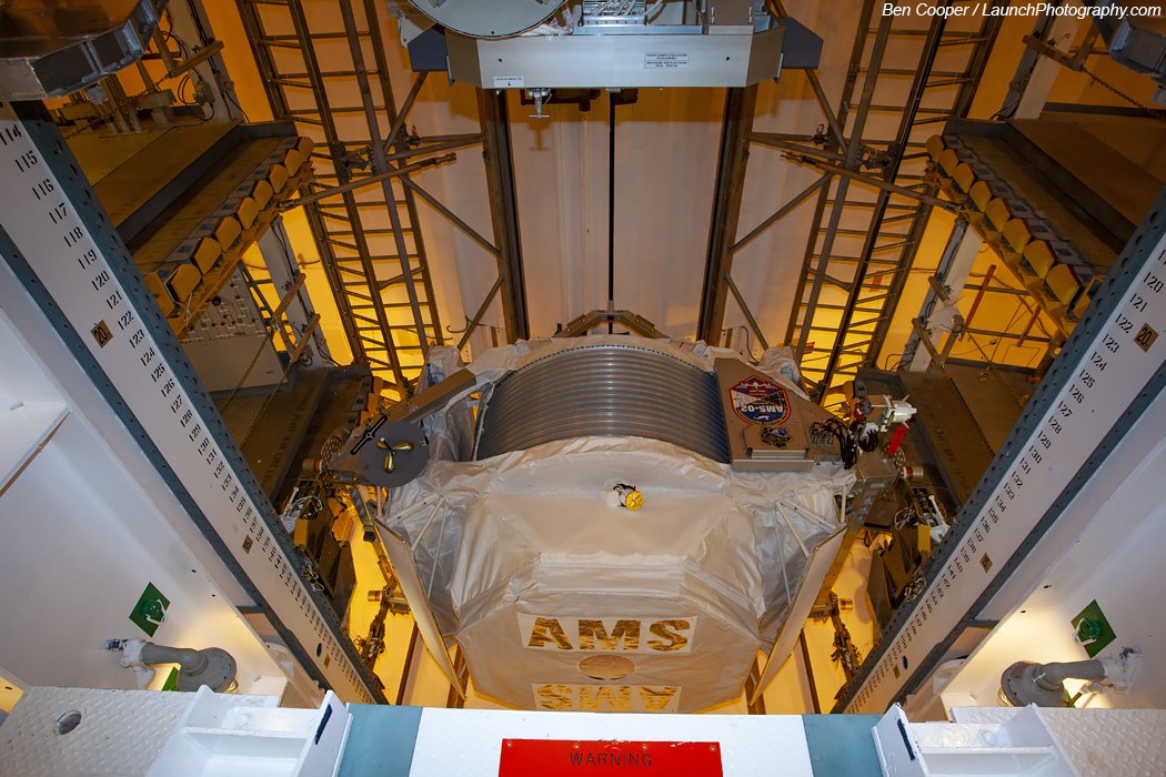 STS-134 Endeavour final launch & mission photos