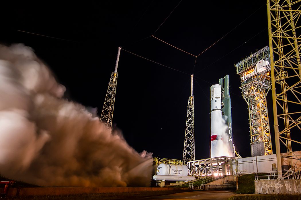 First Vulcan rocket launches Peregrine lunar lander photos