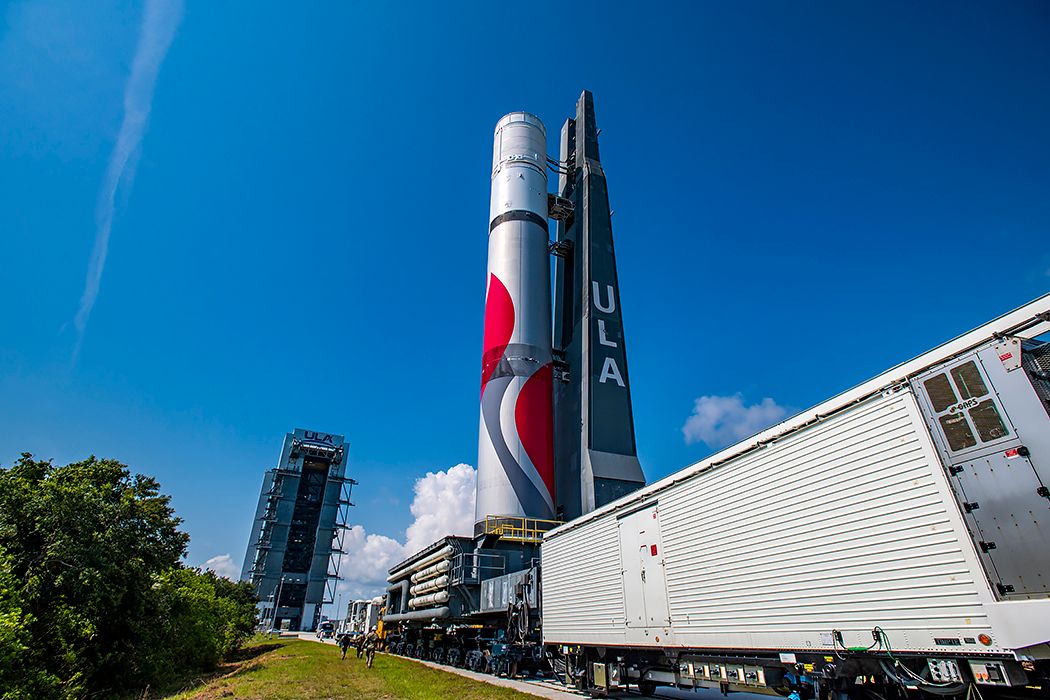 First Vulcan rocket launches Peregrine lunar lander photos