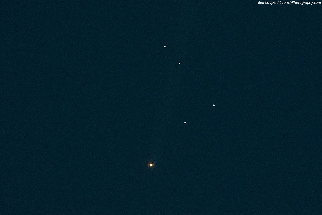 Delta IV launches WGS-5 photos