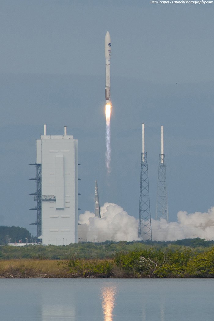 Atlas V launches X-37B OTV-3 photos
