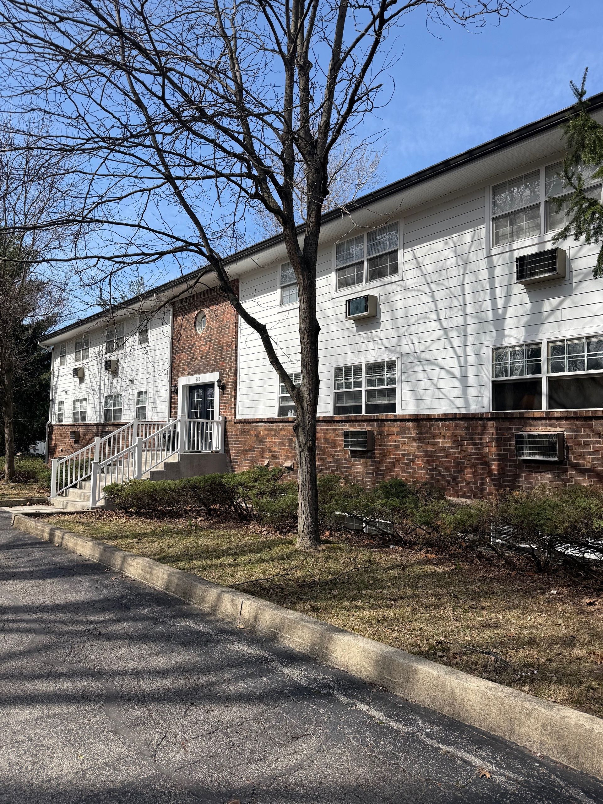 Monon Walk Apartments | J+G Companies – Property Management in Indiana