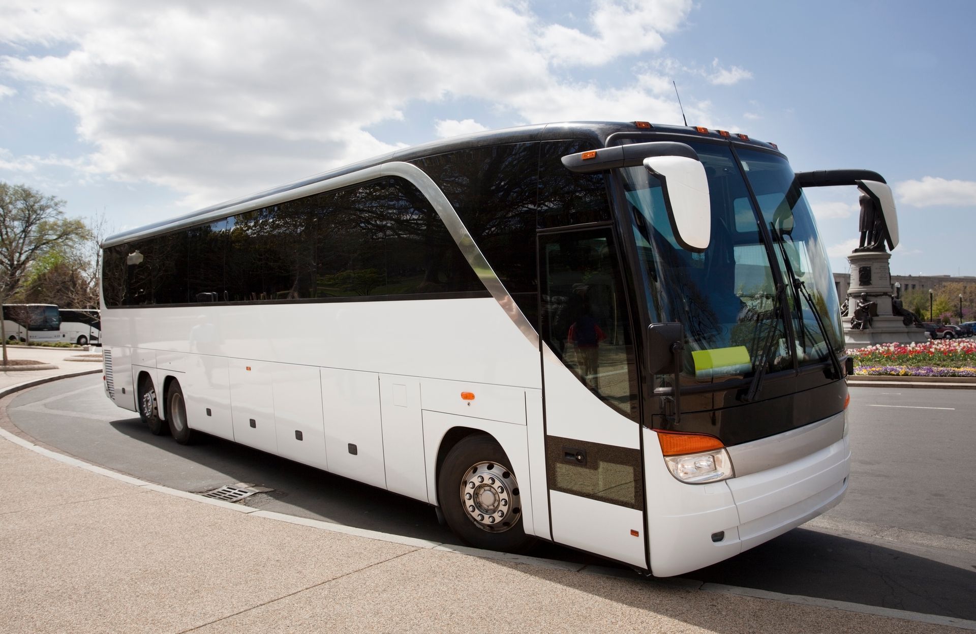 Bus Rental | Columbus OH | Cardinal Transportation Solutions