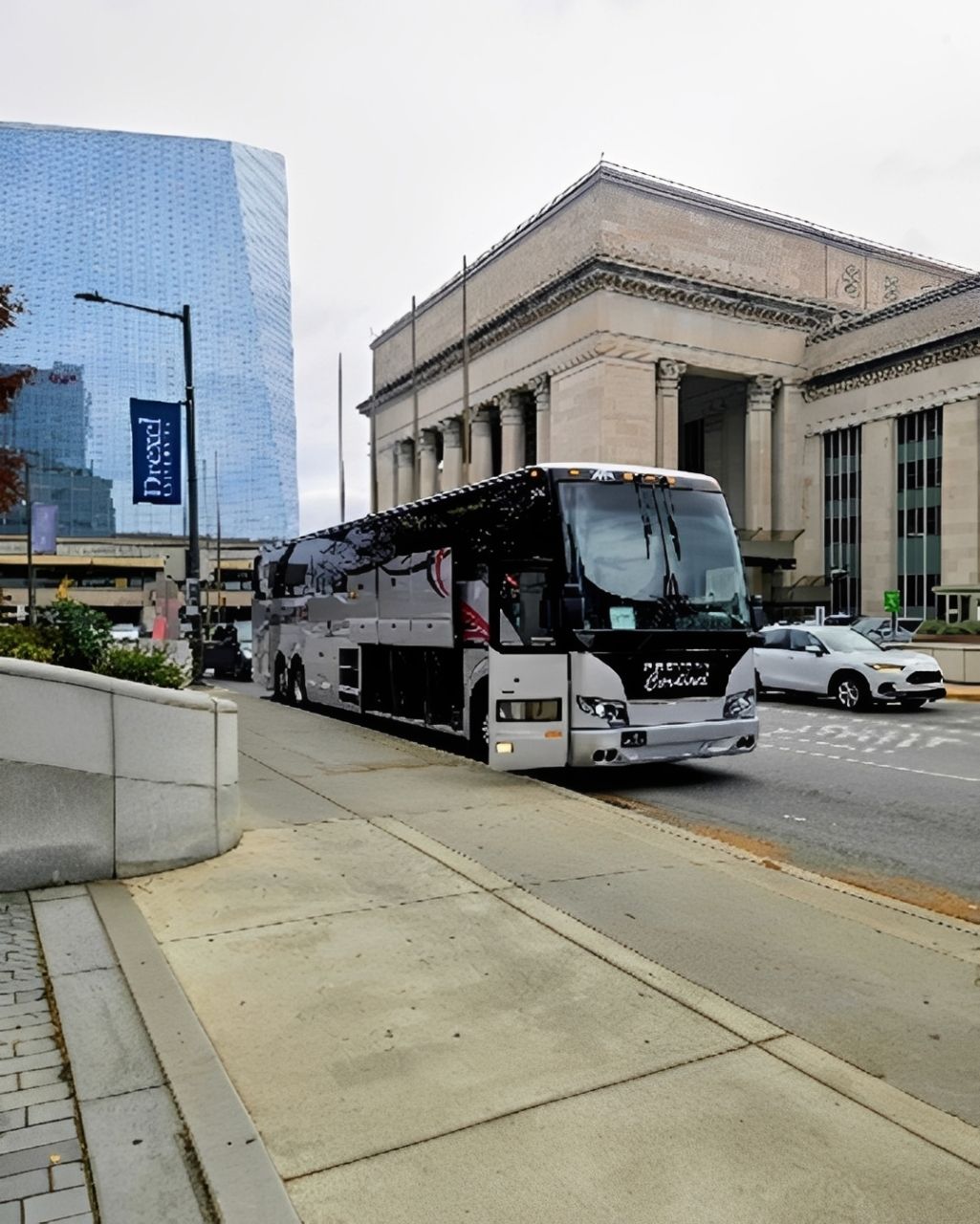 Bus Rental | Columbus, OH | Cardinal Transportation, Ltd.
