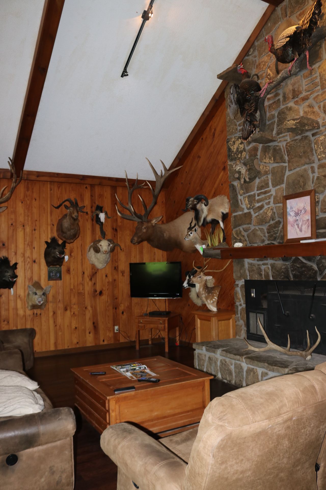 Wilderness Hunting Lodge | Tennessee Hunting Lodges