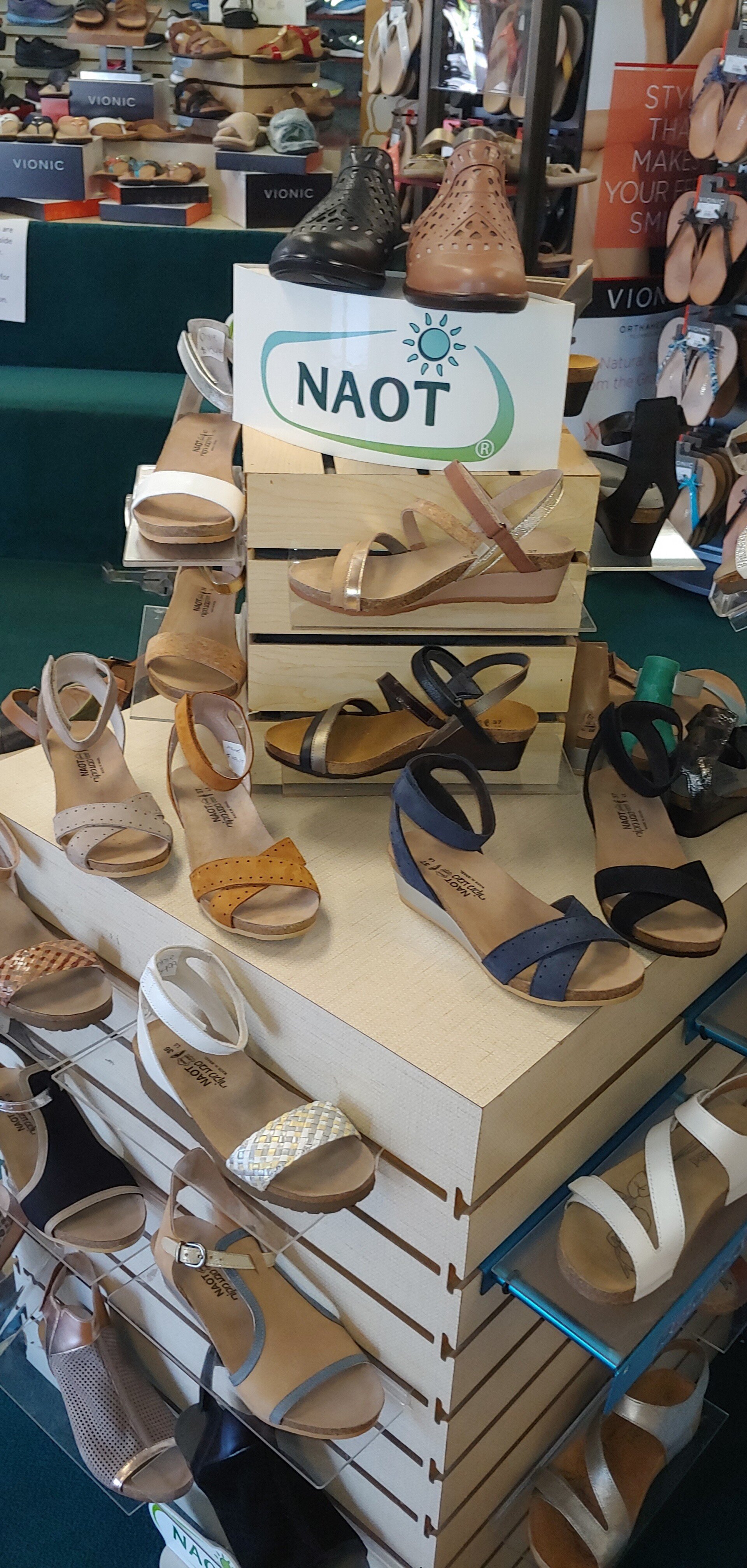 Shoe Store| Naples Florida | Snyderman's Shoes of Naples