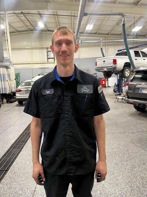 About Us - Full Throttle Automotive