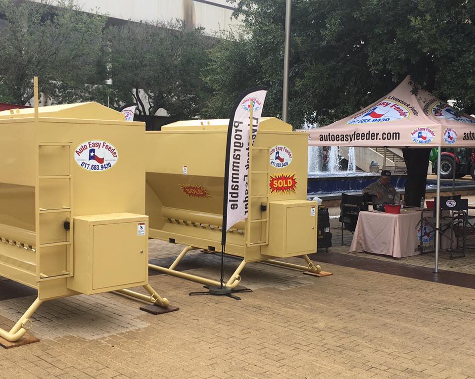 Programmable Livestock Feeder | Arlington, TX | Auto Easy Feeder