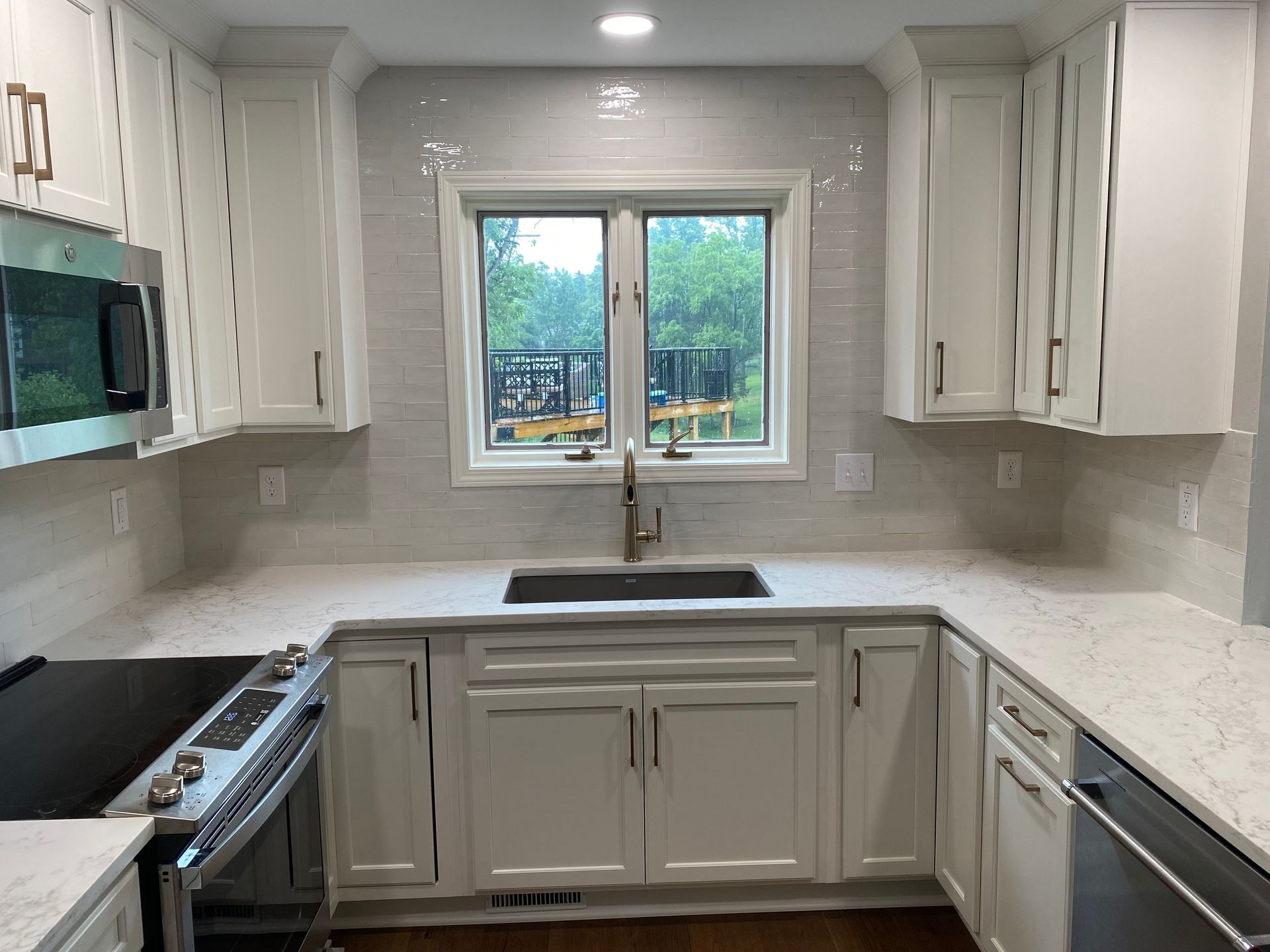 Custom Cabinet & Countertop Projects in Louisville | Complete Kitchens