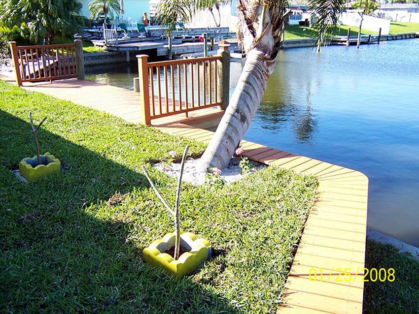 Seawalls Installation - Cocoa Beach, FL – Darrell’s Docks