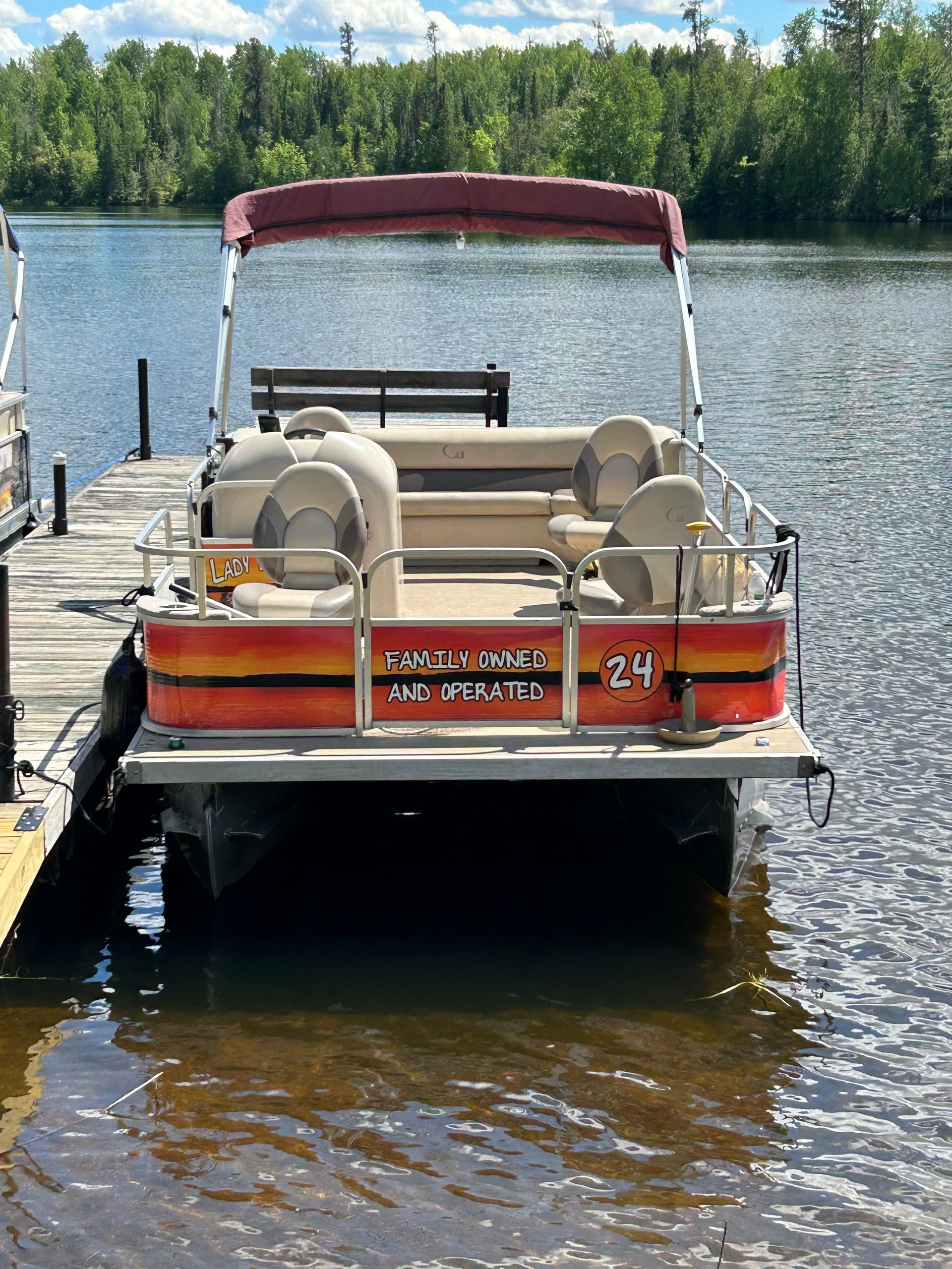 Lake View Lodge Boat Rentals | Shagawa Lake Pontoon Rentals