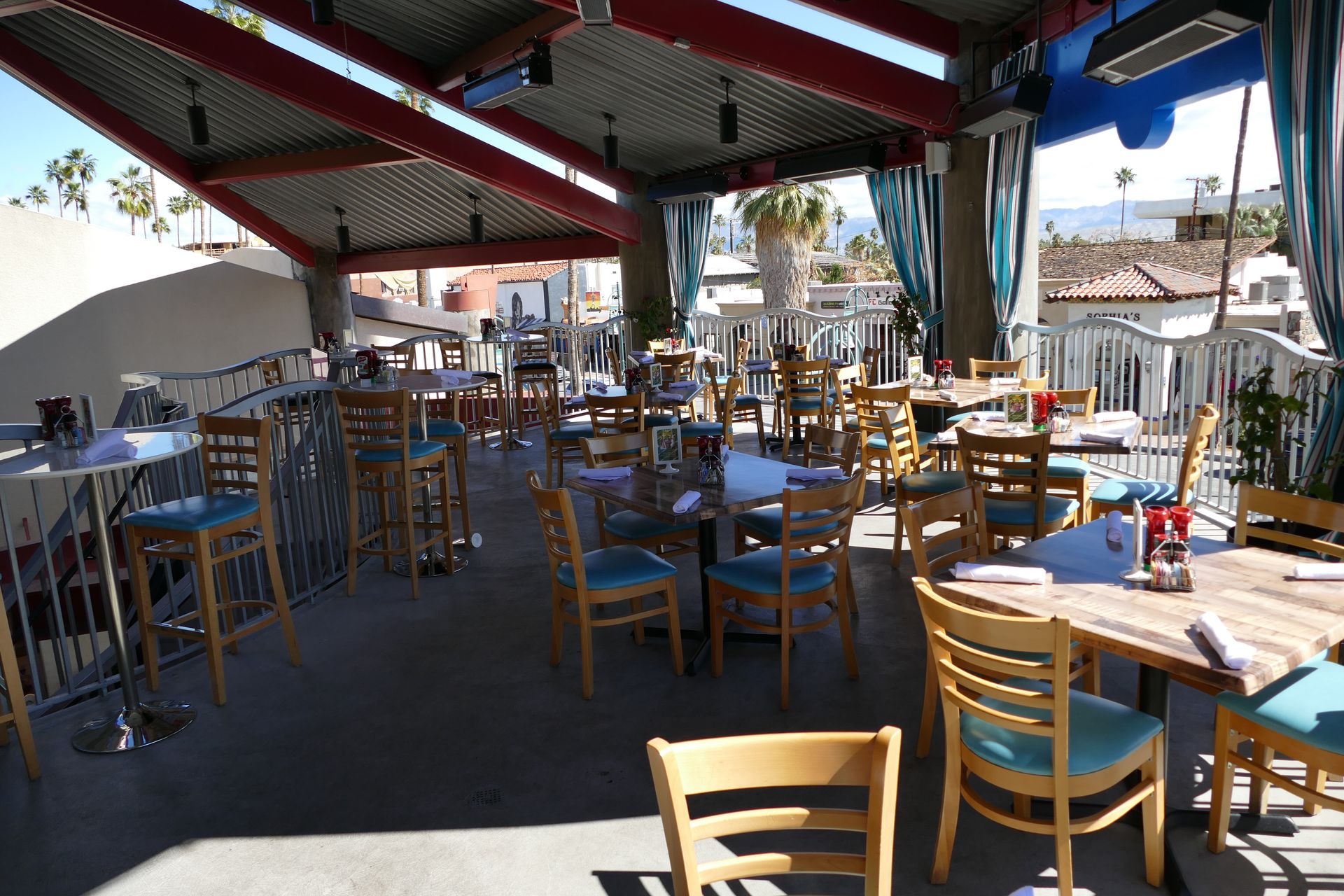 About Us | Bongo Johnny's Palm Springs | Restaurant