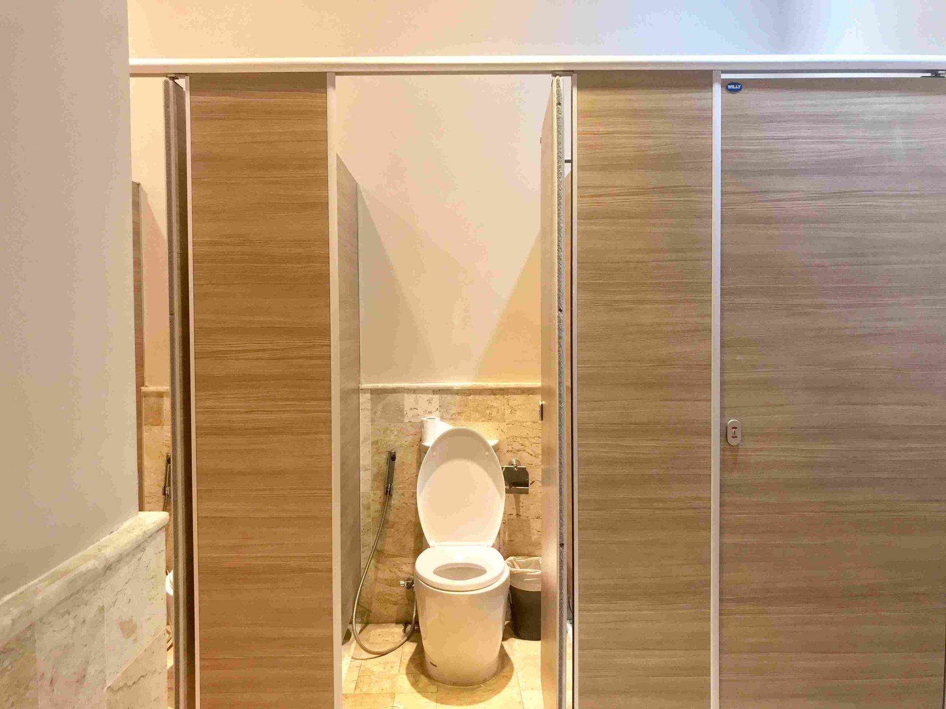 Toilet Partitions Wingham | Viison Kitchens & Joinery