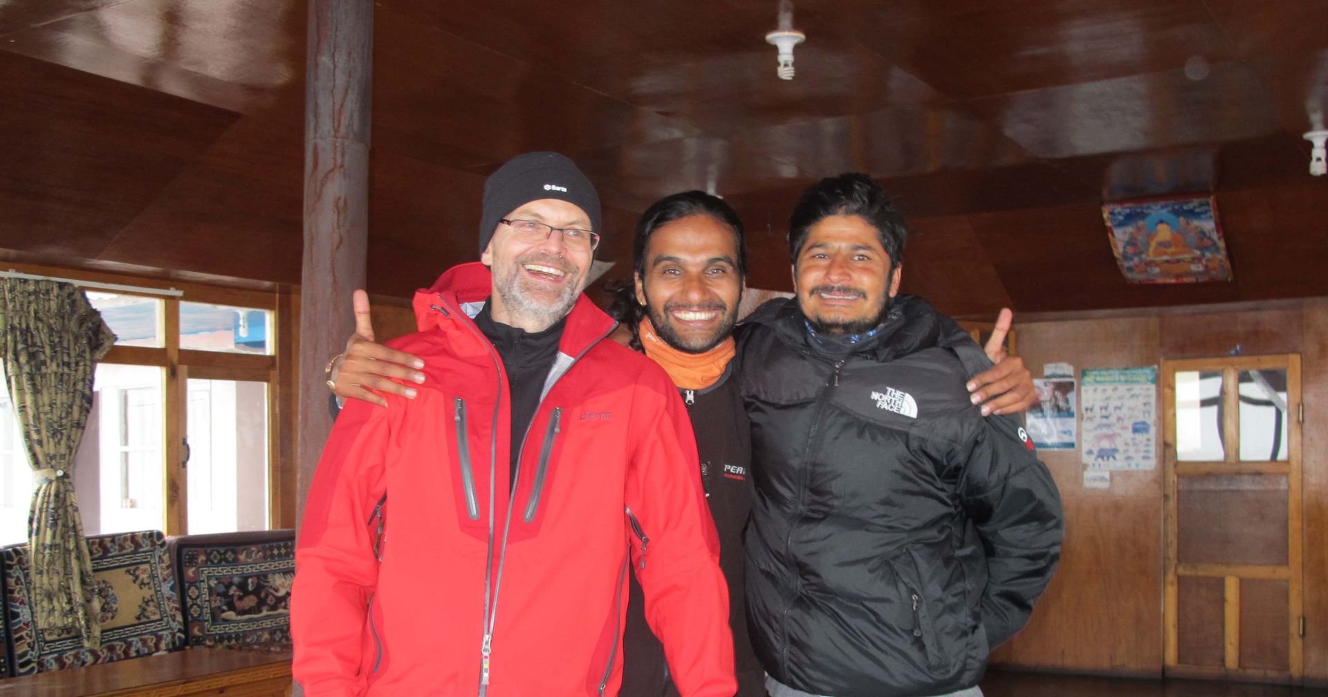 Stay Safe on Your Nepal Trek - Benefits of Trekking with Guide
