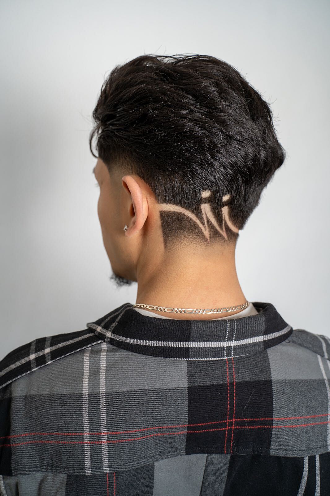 Chicagoland's Premier Barbershop Experience | Famous Fadez