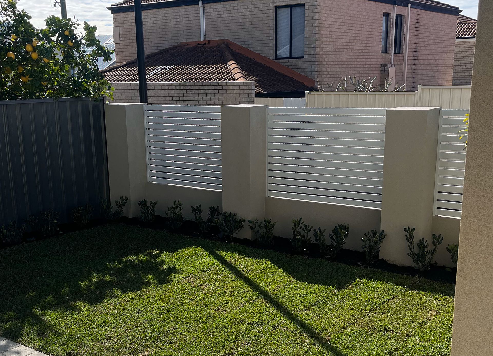 Rendered Brick Fences Perth | Brick Rendered Wall