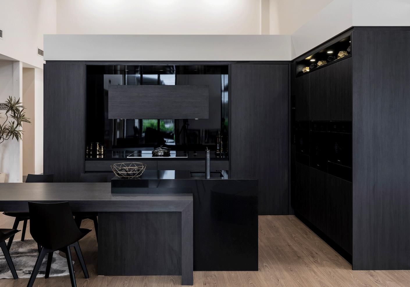 Splashbacks, Mirrored Splashbacks, Curved Plywood & More!