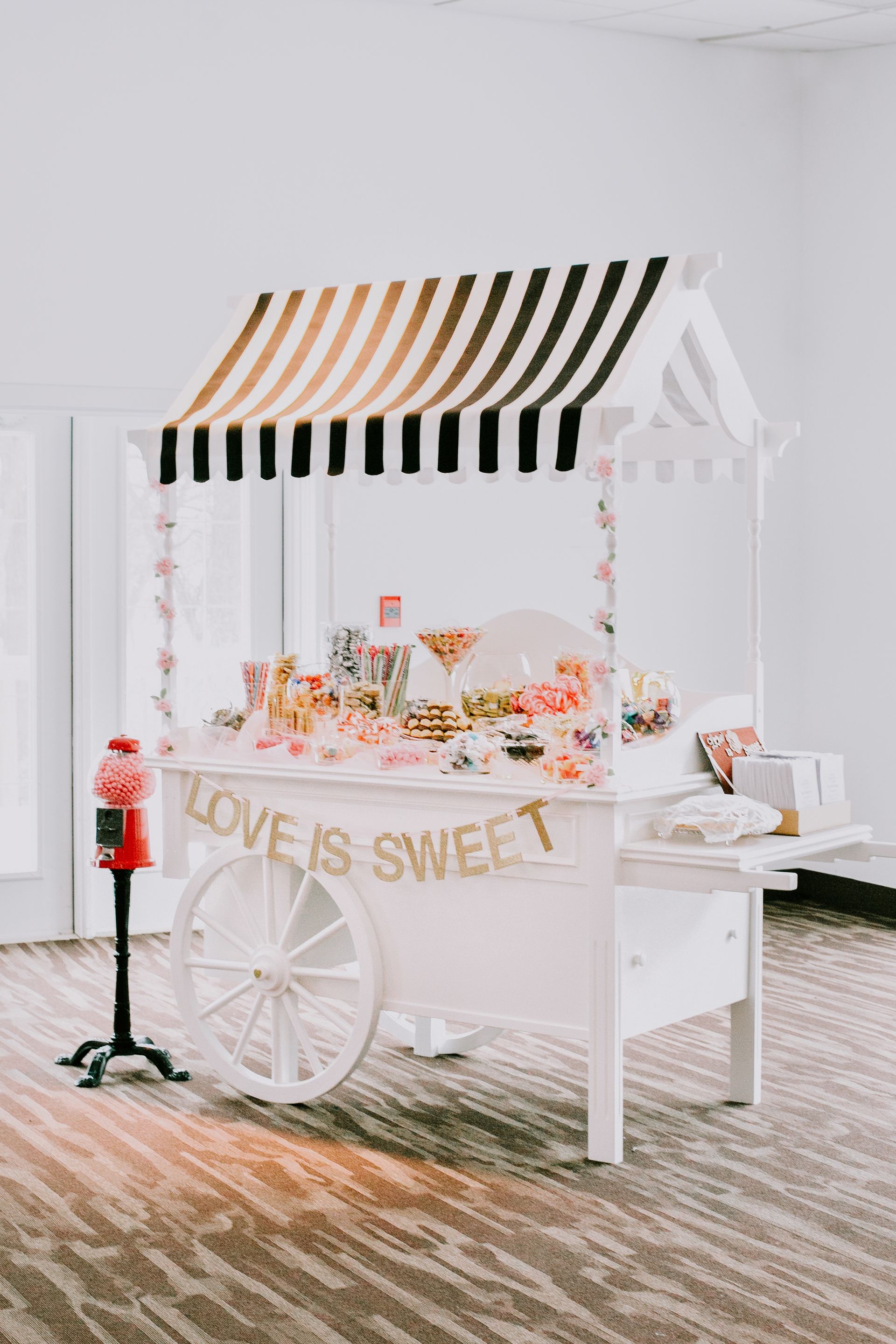 Sweet Cart Rentals | Candy, Dessert, & Hot Cocoa Cart Rentals
