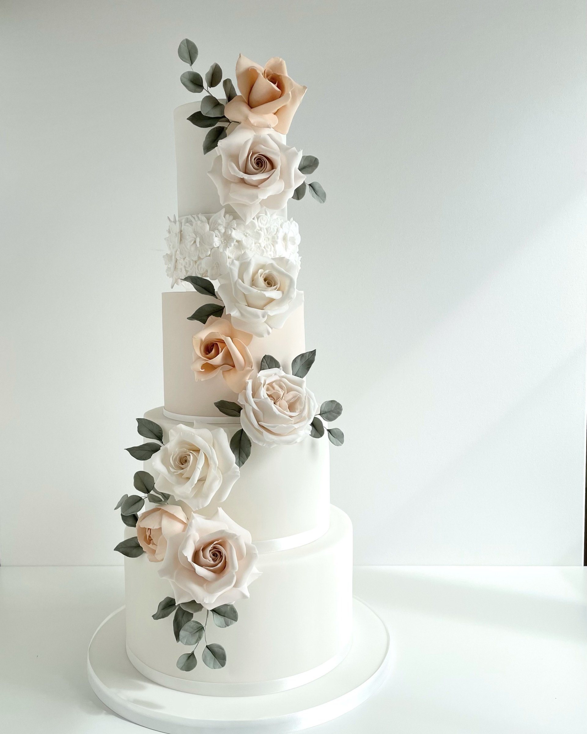 Browse Through The Galleries Of The Pretty Sugar Cake Company