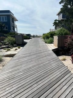 Realtor | Brightwaters, NY | (631)583-9500