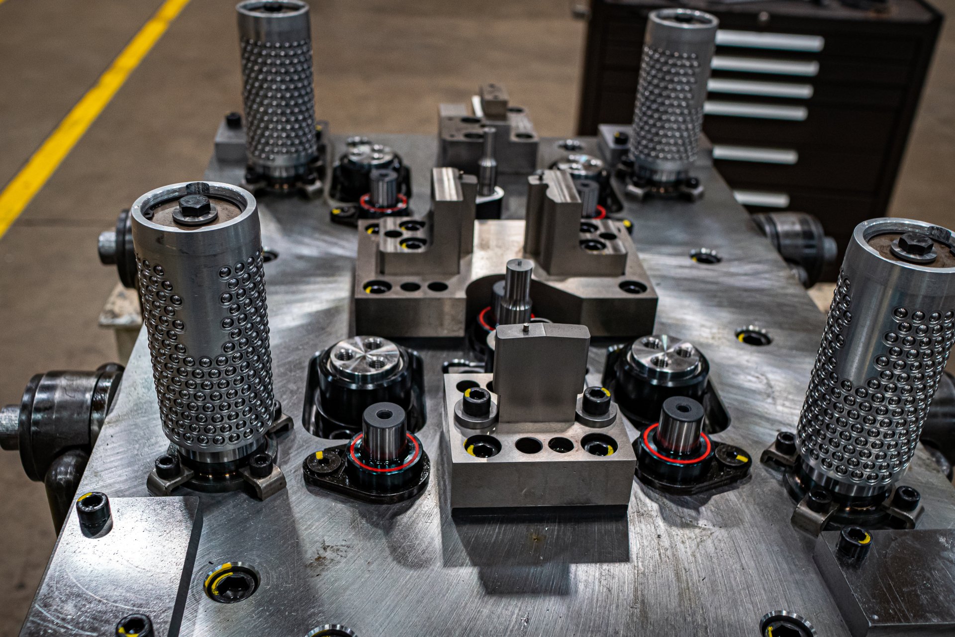 AUTOKINITON - AXIS ENGINEERING