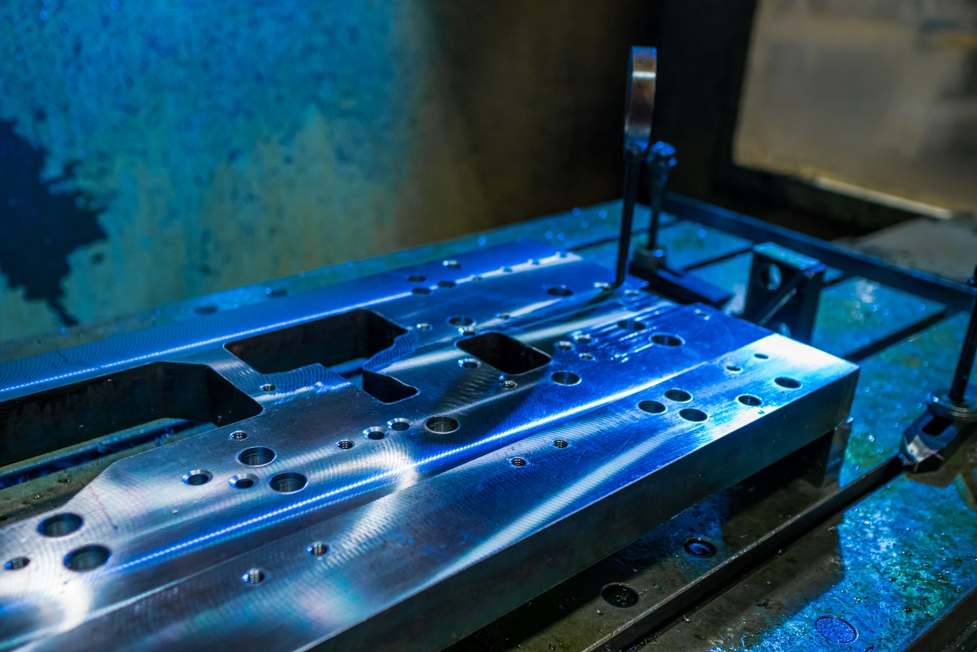 AUTOKINITON - AXIS ENGINEERING