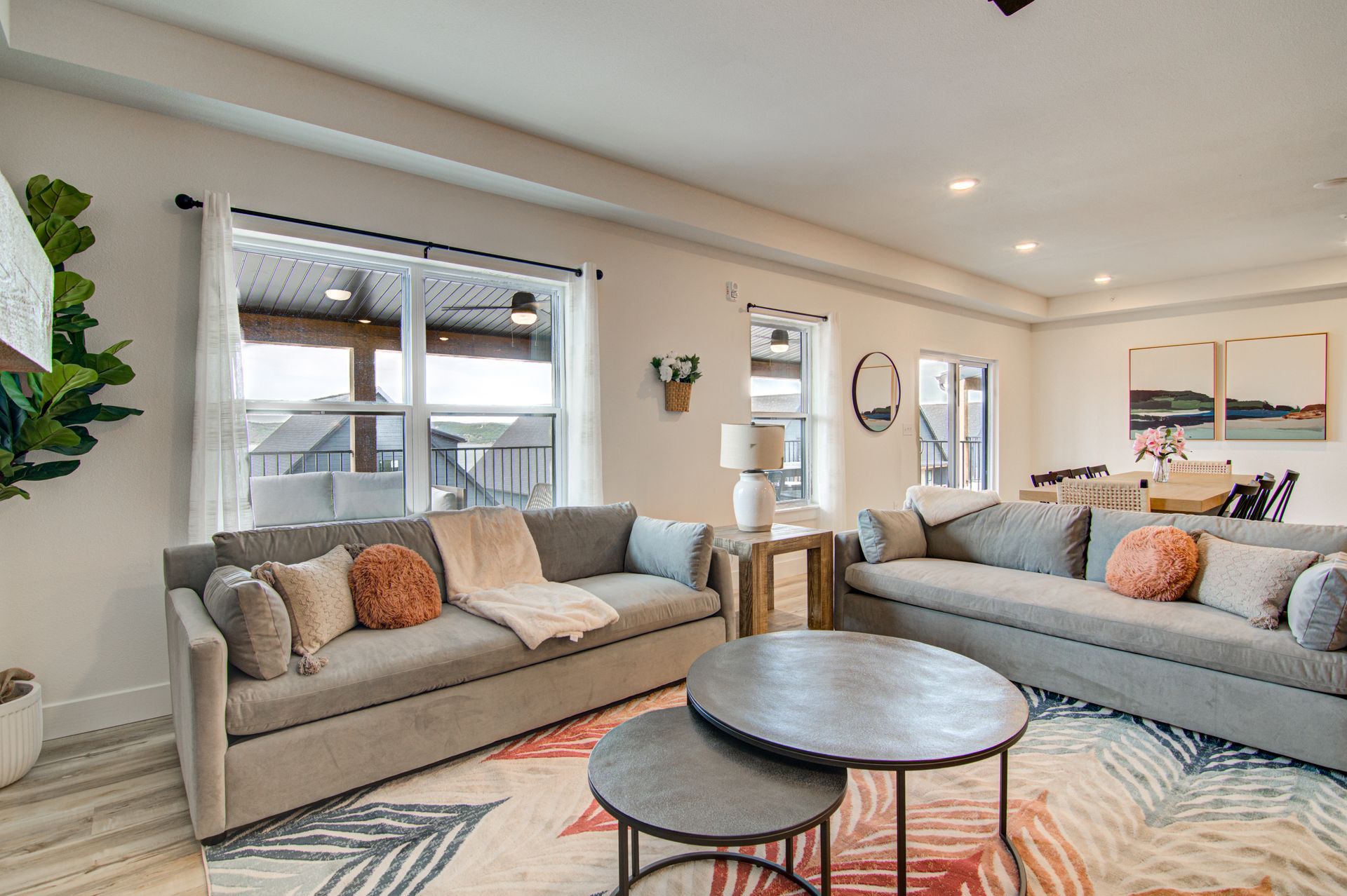 Examples of fresh, clean, and modern interior design in Branson MO