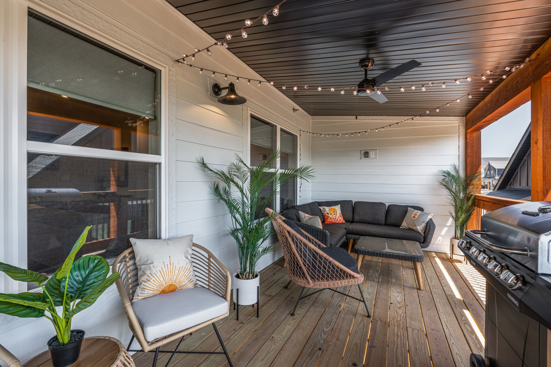 Examples of fresh, clean, and modern interior design in Branson MO