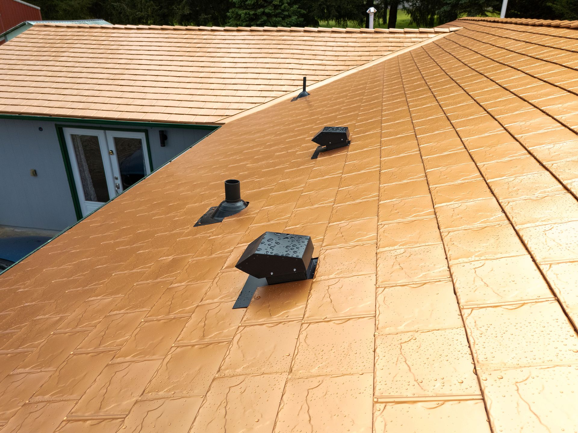 Aluminum Shingles Oregon | Energy Efficient Metal Roofing | Interlock Metal