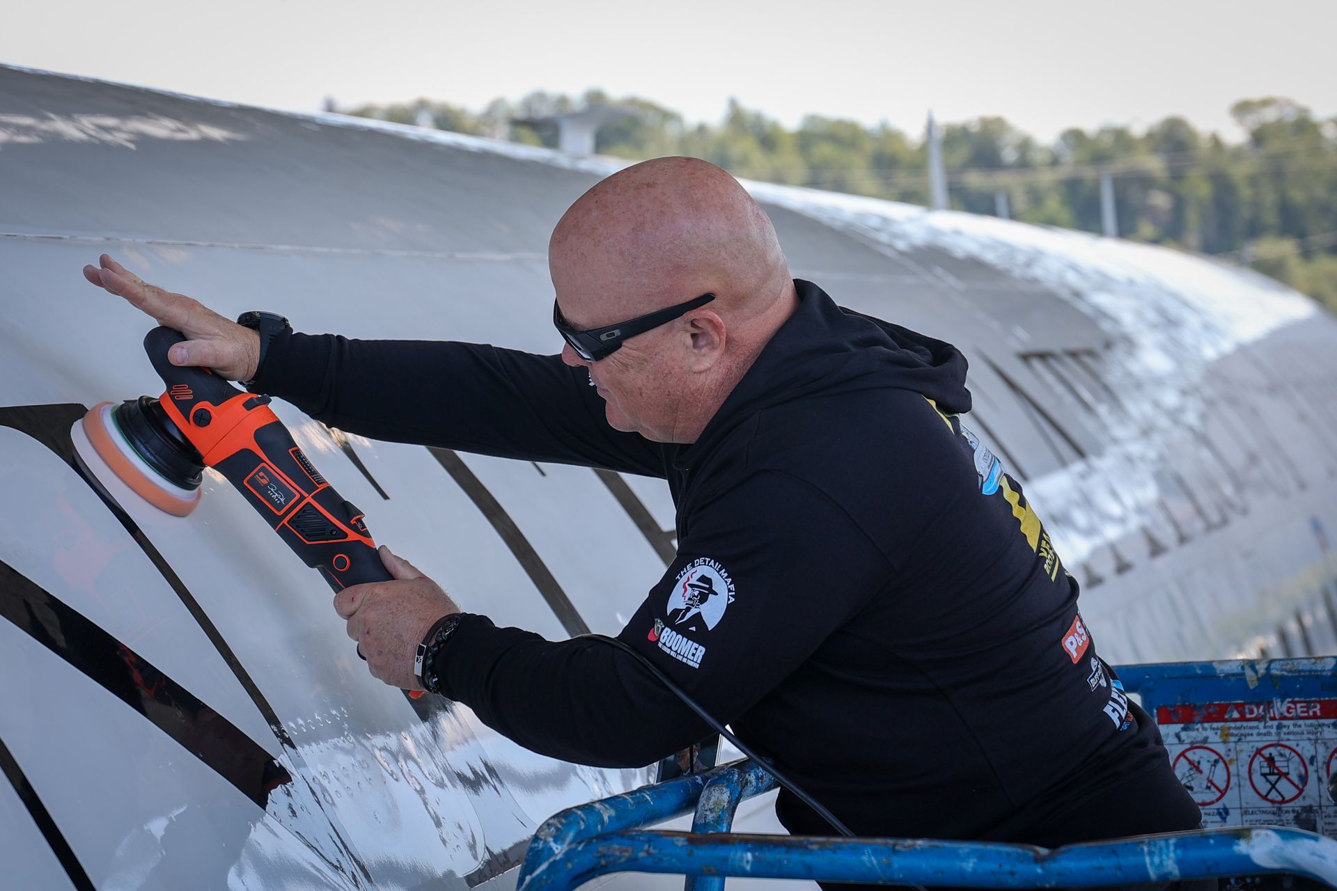 Introducing the Dynabrade Renny Doyle Series DB8 Warthog Geared Dual Action Polisher - Detailing ...