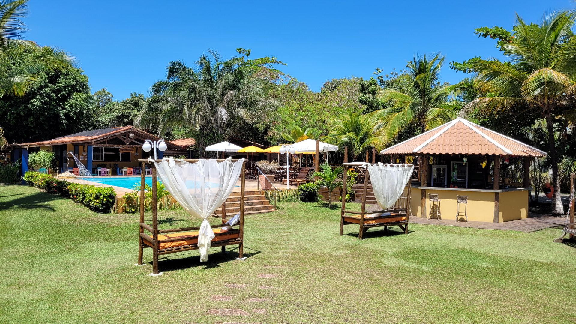 Pousada Beach Bahia: Vida boa, brisa e mar!