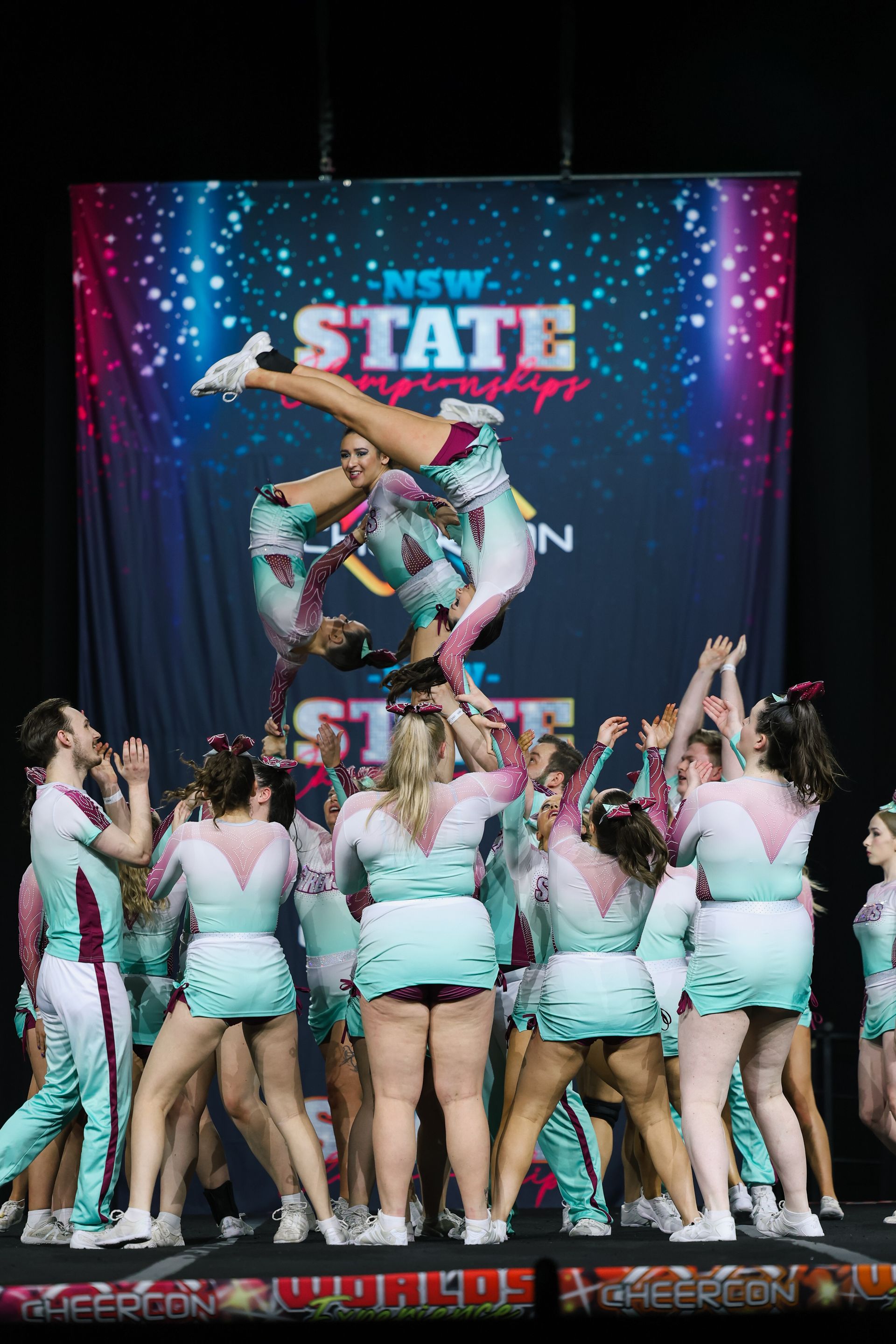 Looking For A Great Cheer Squad? | Sirens Cheerleaders