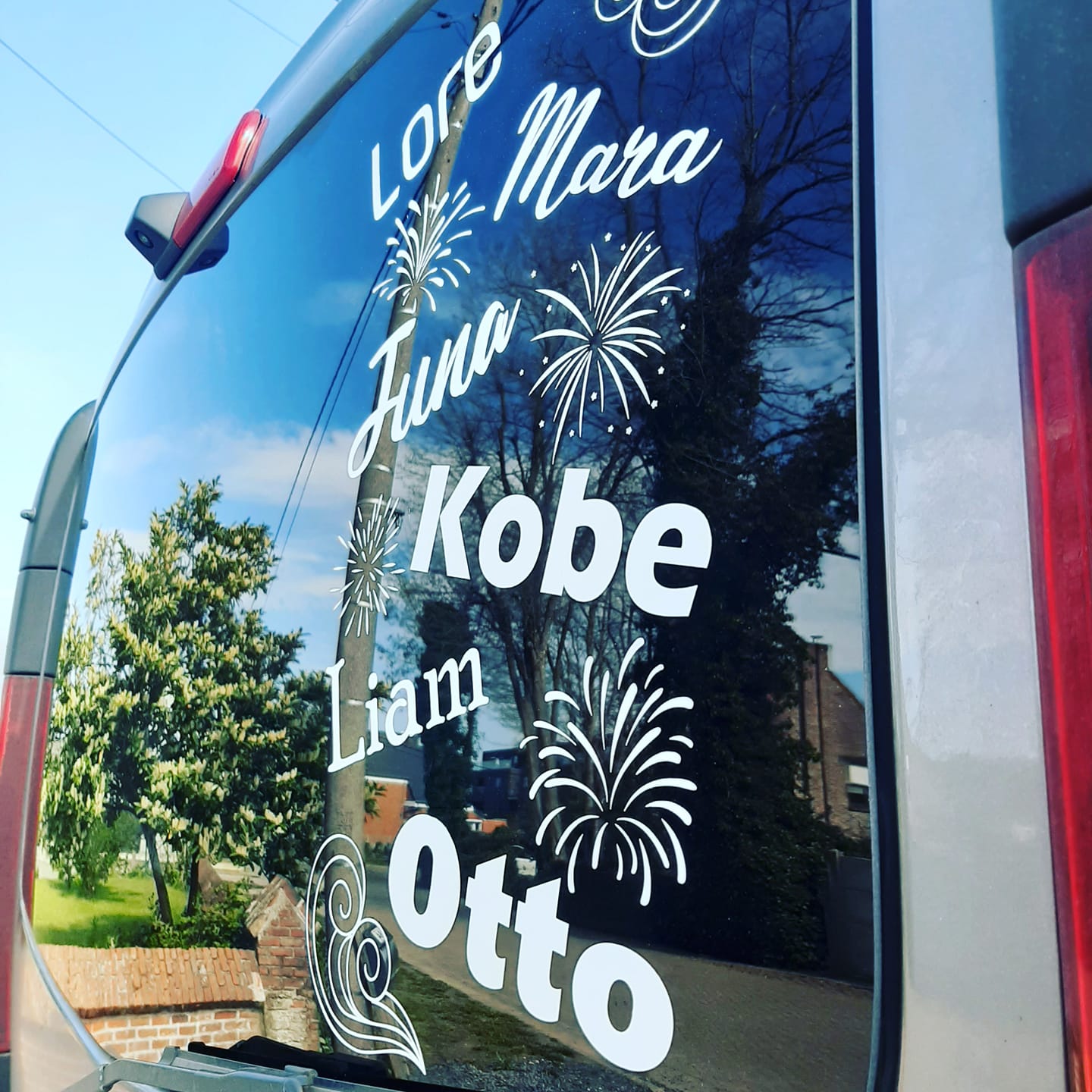Noppen Design - Gepersonaliseerde kledij - Drukwerk en belettering ...