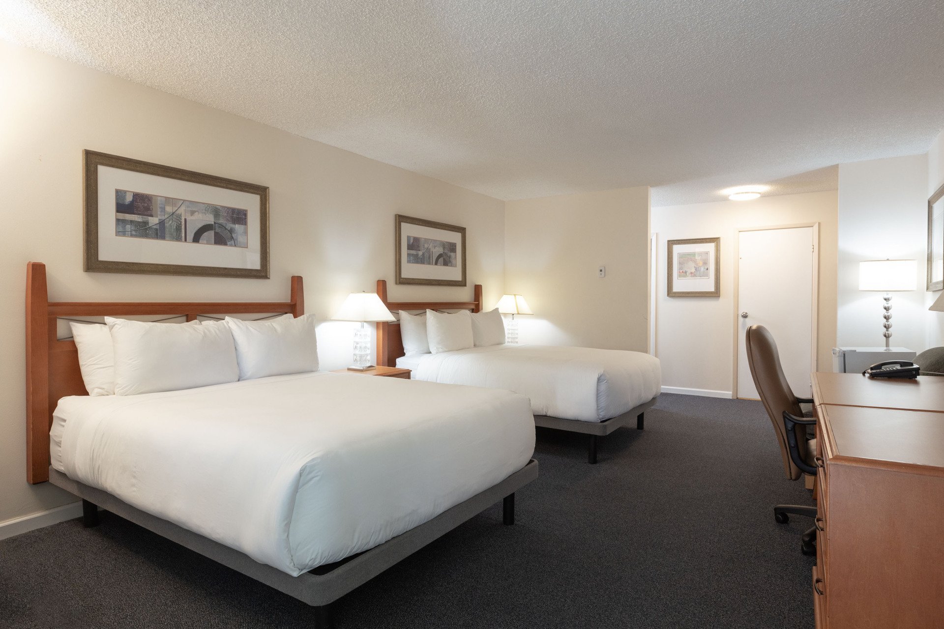 Robin Hood Inn and Suites | Top Victoria, BC Hotel‎ - Rooms
