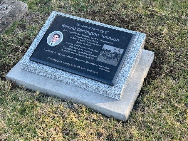 Our Wedge Style Headstones | Tamworth, NSW
