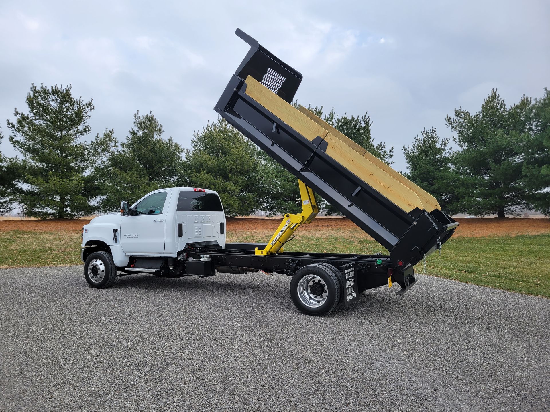 Truck Bodies & Lift Hoists | Tafco Equipment Co.