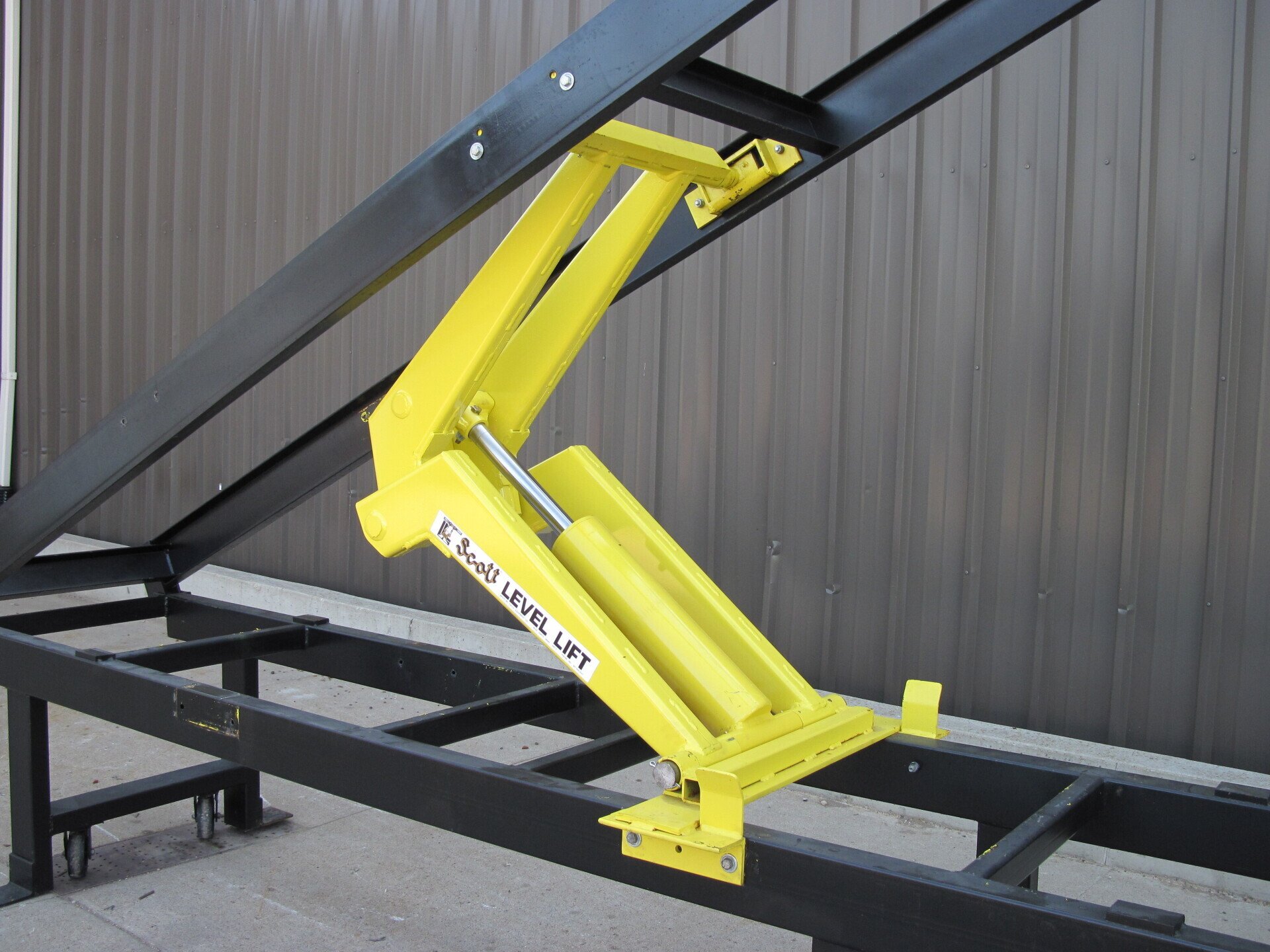 Scott Hoists LL-600 | Truck Lift Hoist | Scissor Lift | Level Lift