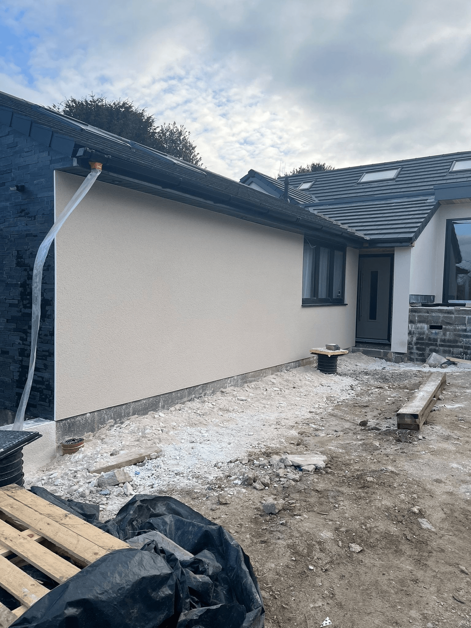 Floor Screeding & Rendering | Weymouth - SW Liquid Screed & Spray Rendering
