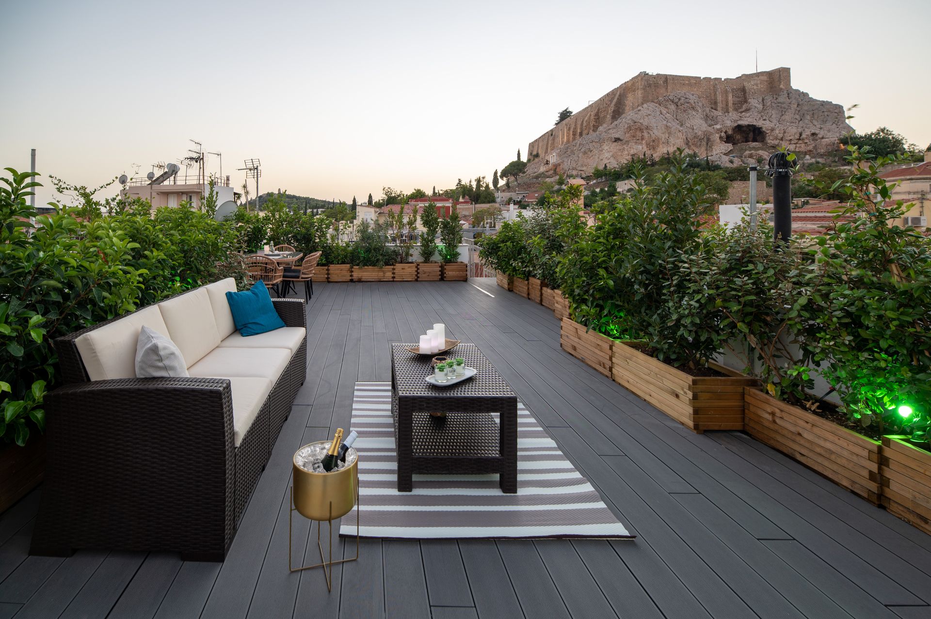 Excelsior Terrace Dream Suite | Plaka Arch Suites