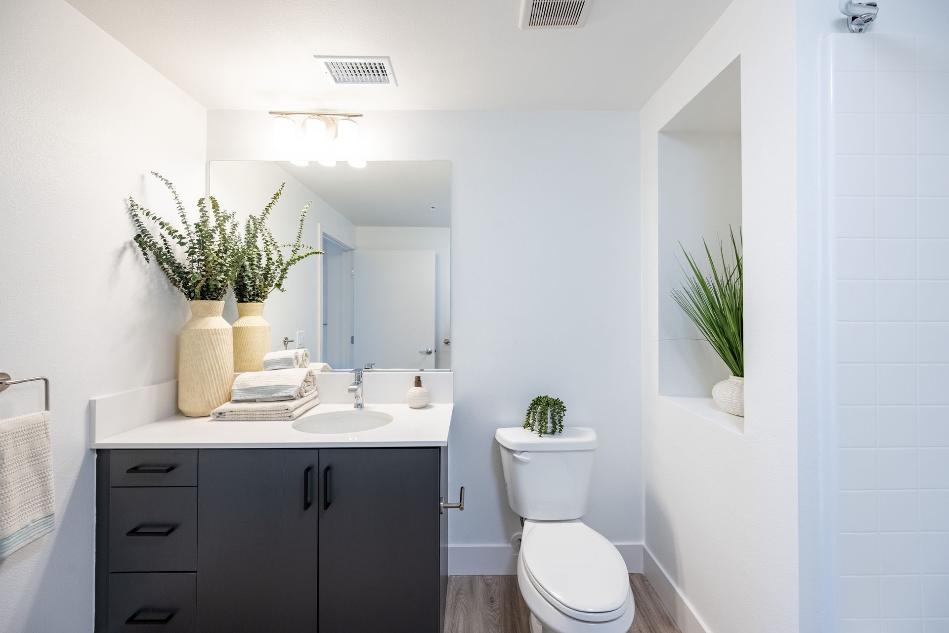 ENZO Apartments | Irvine CA Apartments