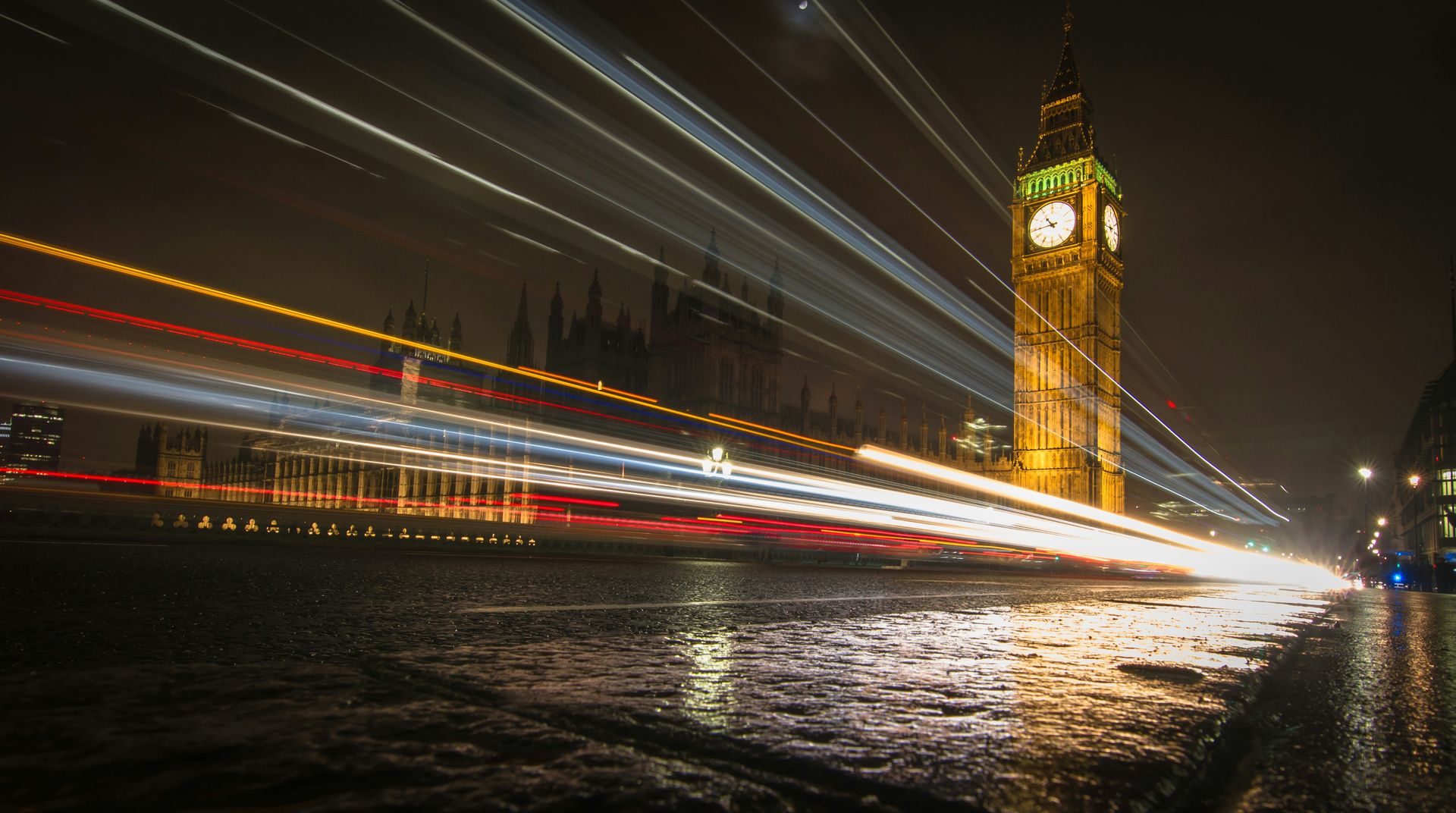 10 Essential Low Light Photography Tips for Stunning Shots