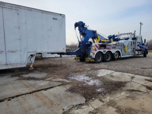 Gallery - Fort Wayne, IN - Blue Eagle Towing