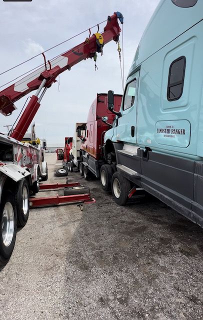 Gallery - Fort Wayne, IN - Blue Eagle Towing