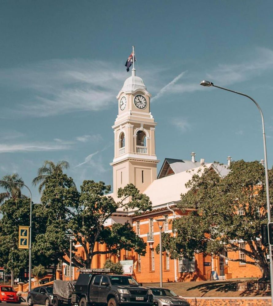 Mini Bus Hire Toowoomba | G & D Ross Bus Charters