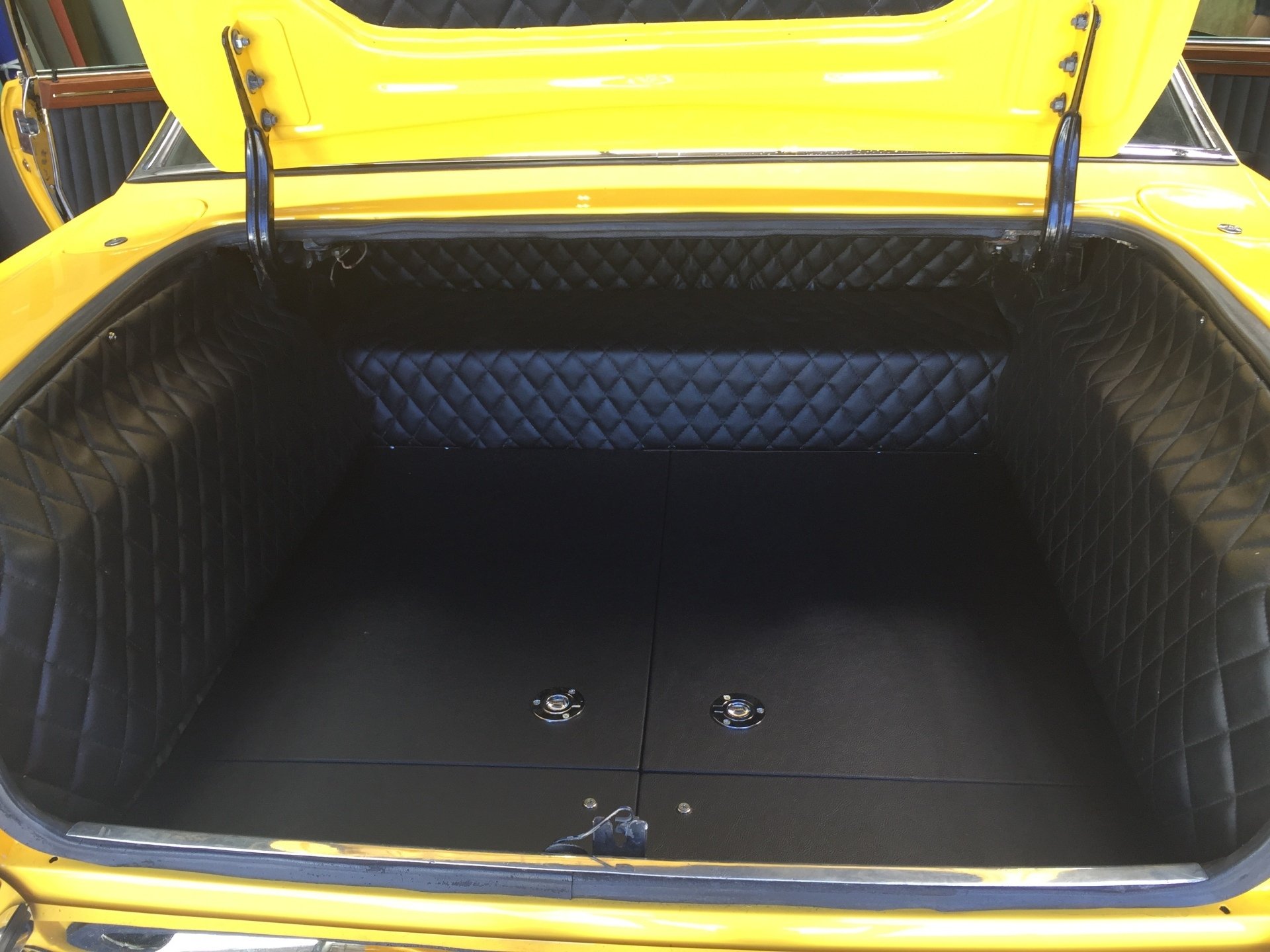 Best Automotive Upholstery Doors & Trims | Universal Upholstery