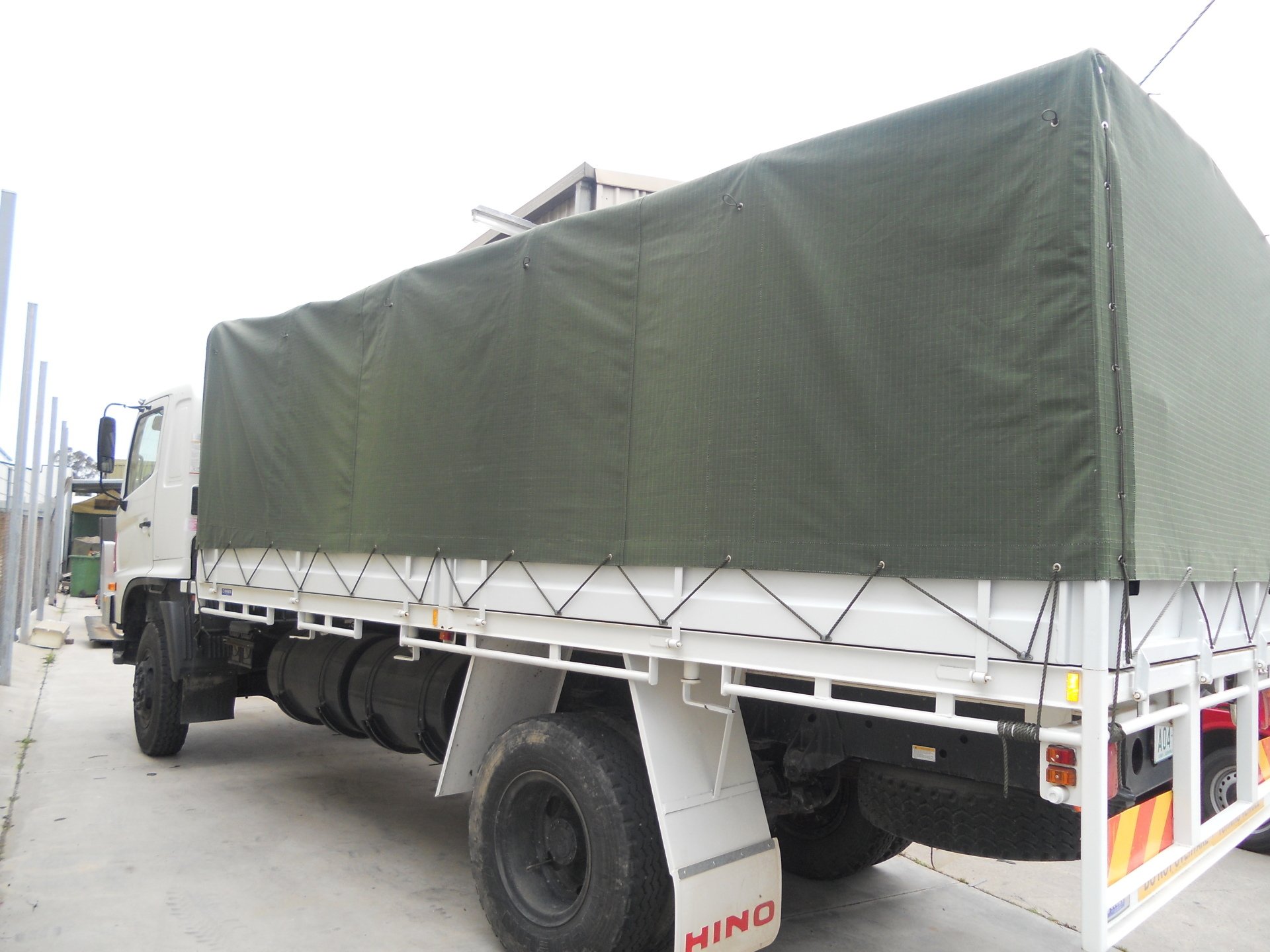 Canvas Work Albury Wodonga | Universal Upholstery