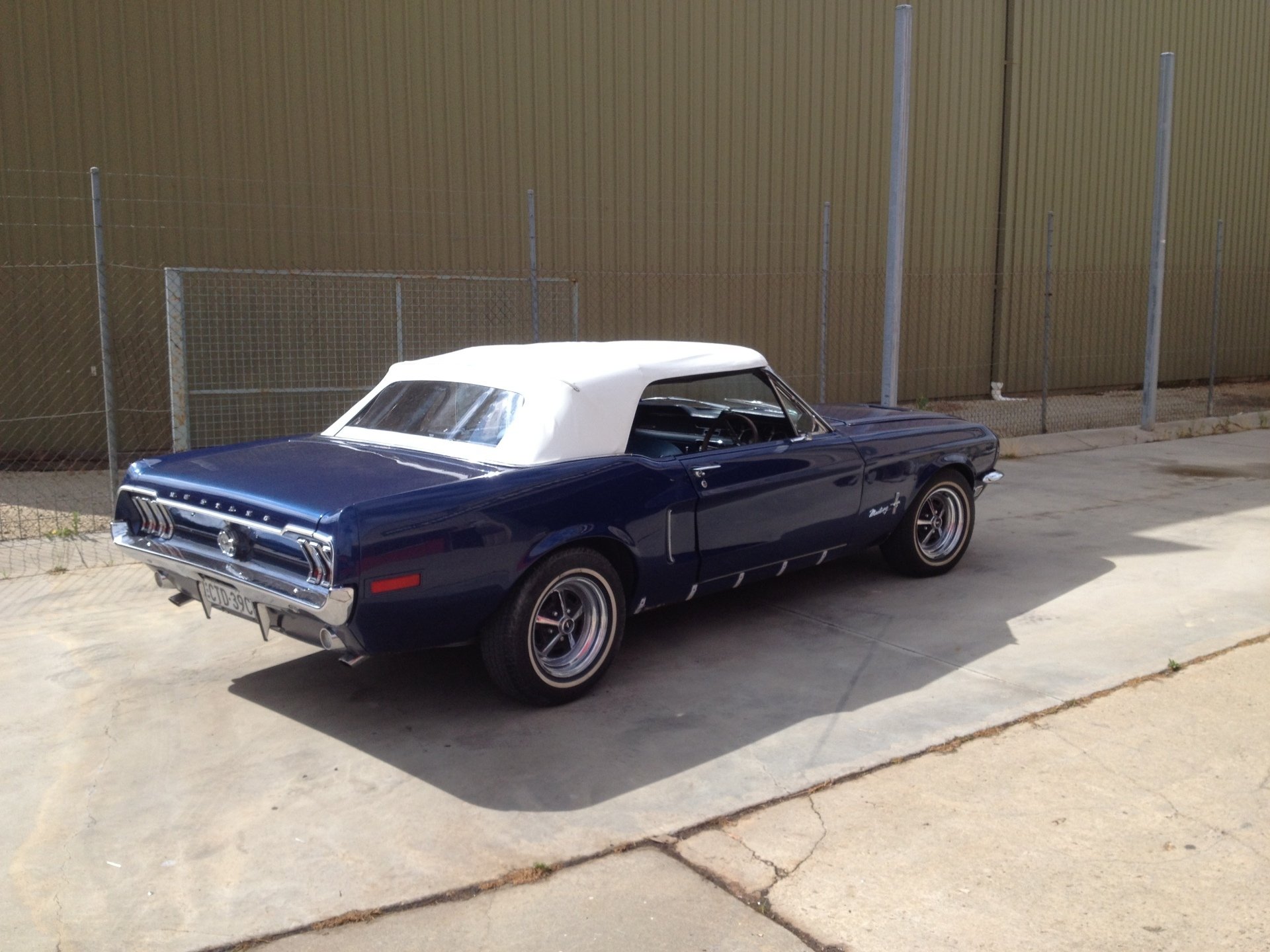 Tonneau Covers, Vinyl Roofs, Soft Tops Repair for Cars Albury