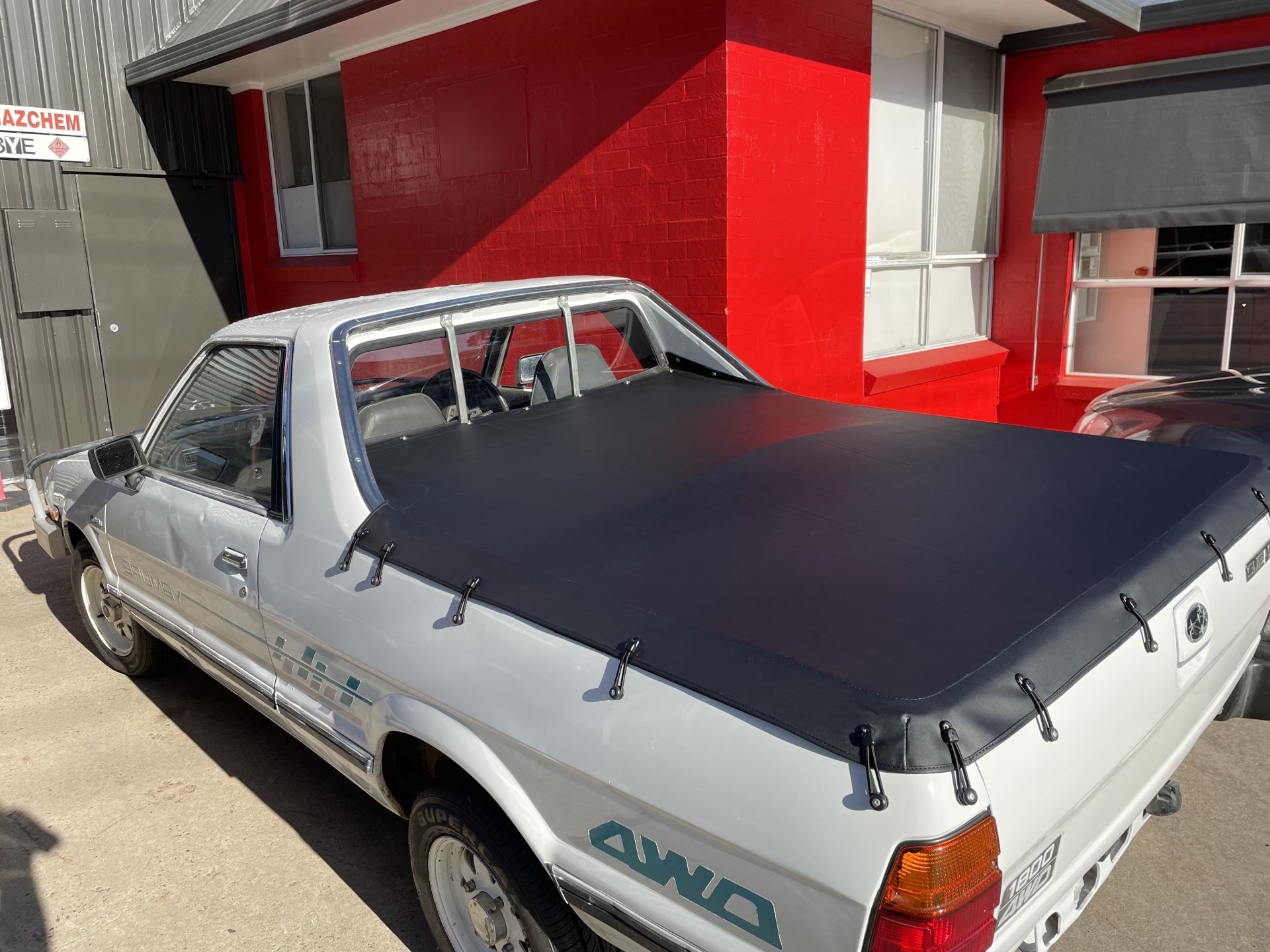 Tonneaus Upholster Albury Wodonga | Universal Upholstery